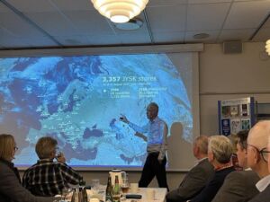 Jan Bøgh – købmanden bag købmanden i JYSK besøgte Hirtshals Rotary Klub ...